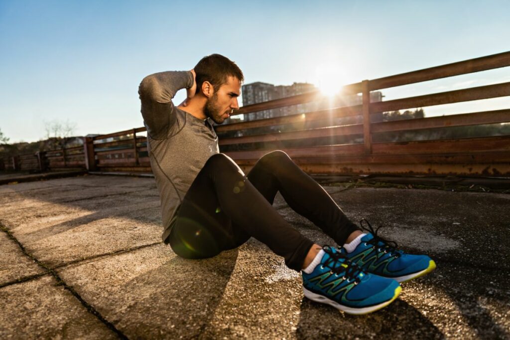 Sit Ups Vs Crunches. Which Is Best for You? - Qwik Fitness